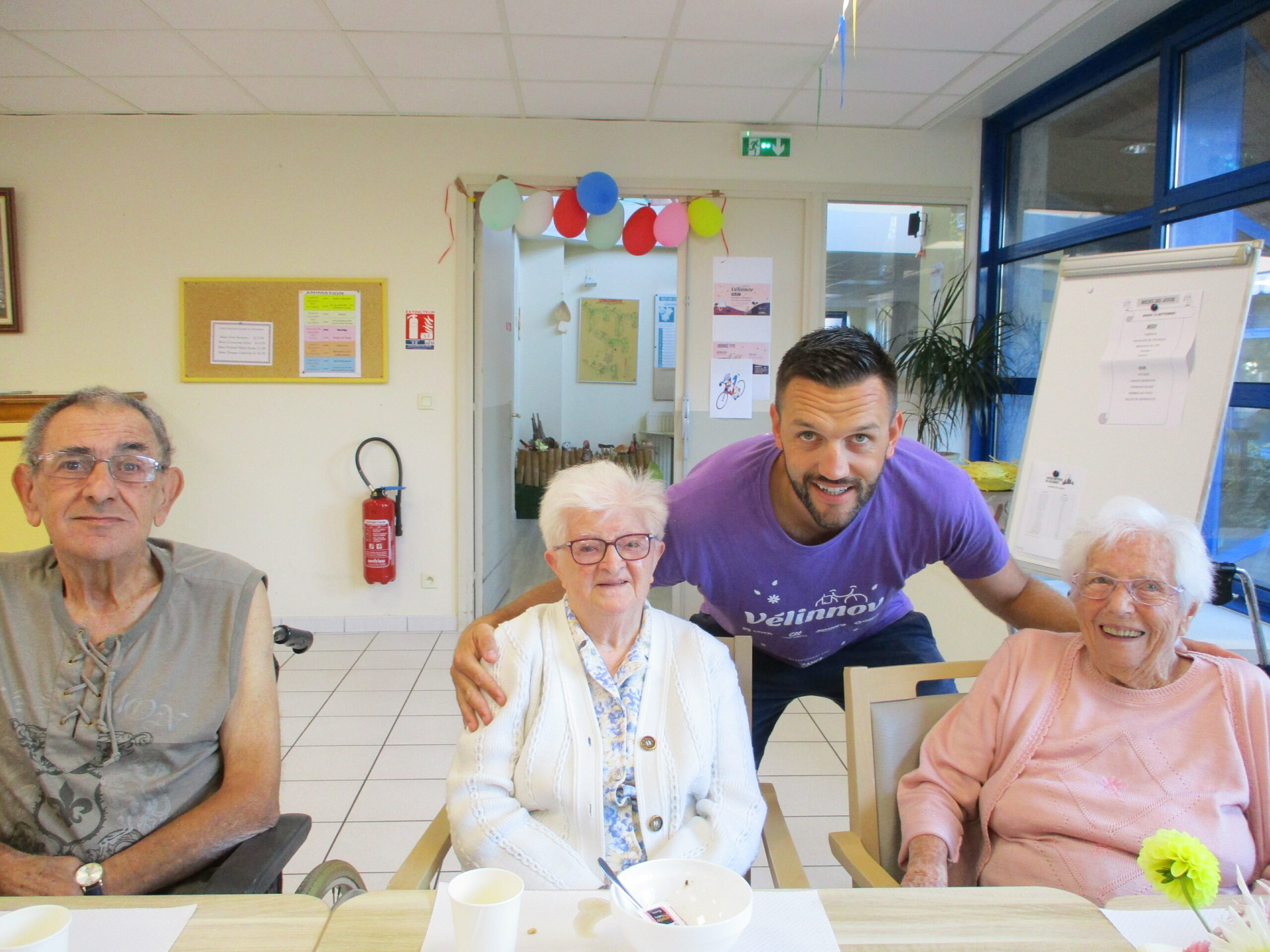 Vélinnov à l'EHPAD Ste Anne mercredi 20 Septembre - EHPAD du Pays de ...